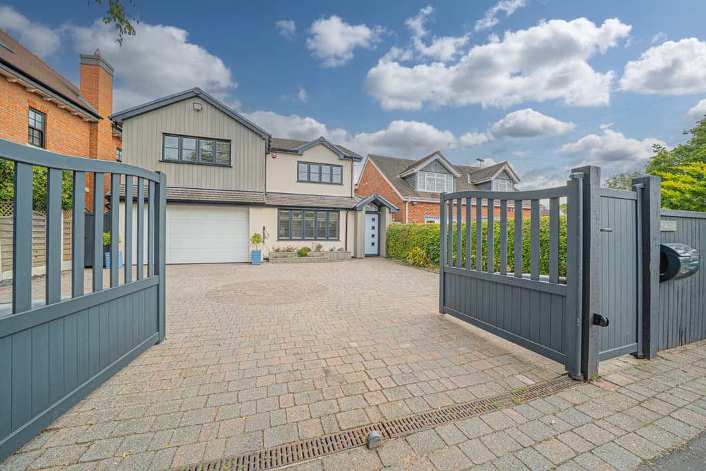 Detached houses for sale in Solihull | Xact Homes Sales & Letting