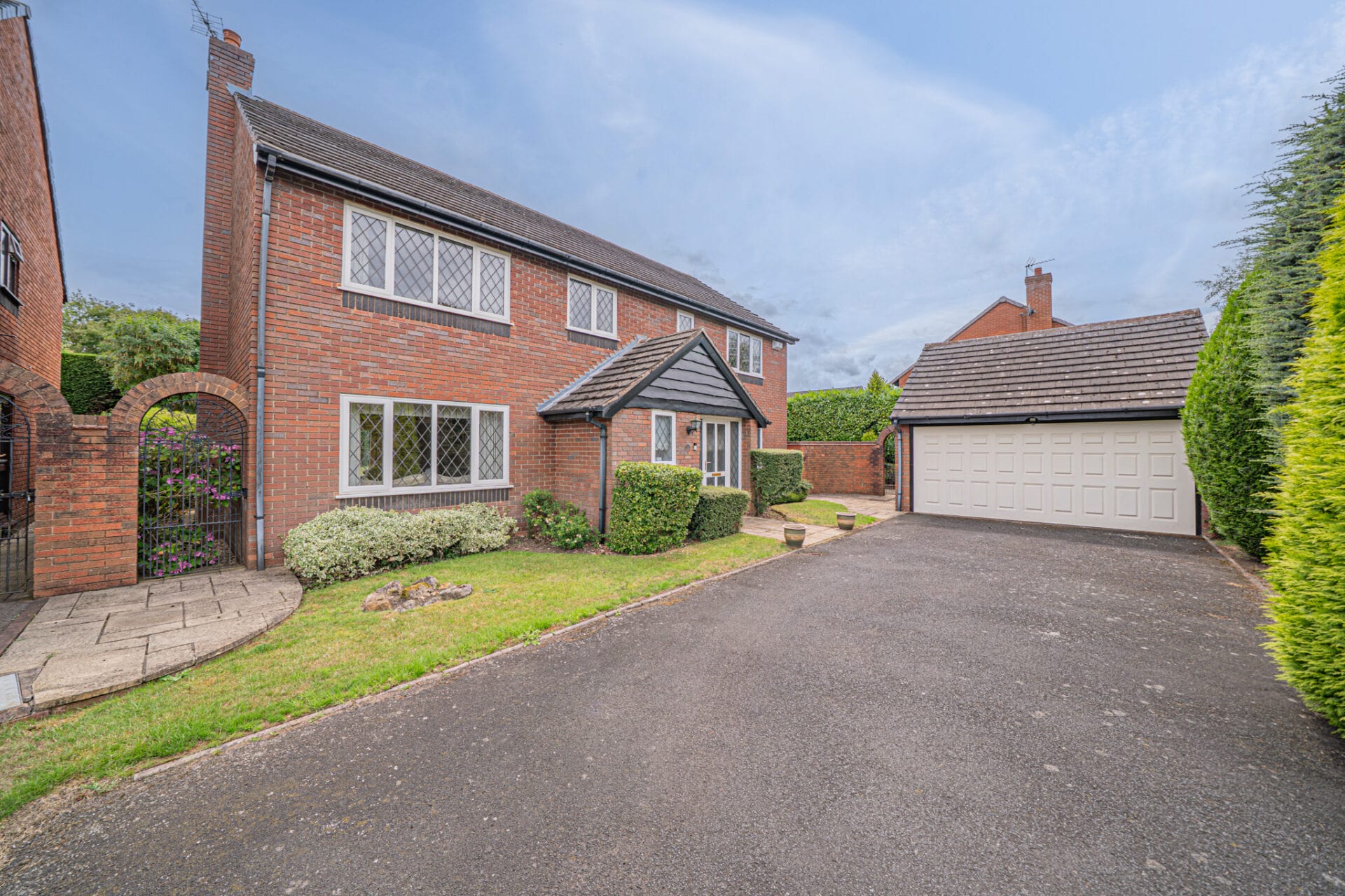 4 bed detached house for sale in Minster Close, Knowle, B93 | Xact ...